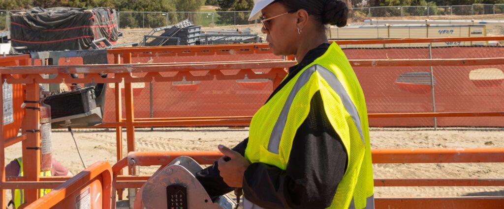 Enabling Full Fleet Connectivity with Trackunit Raw