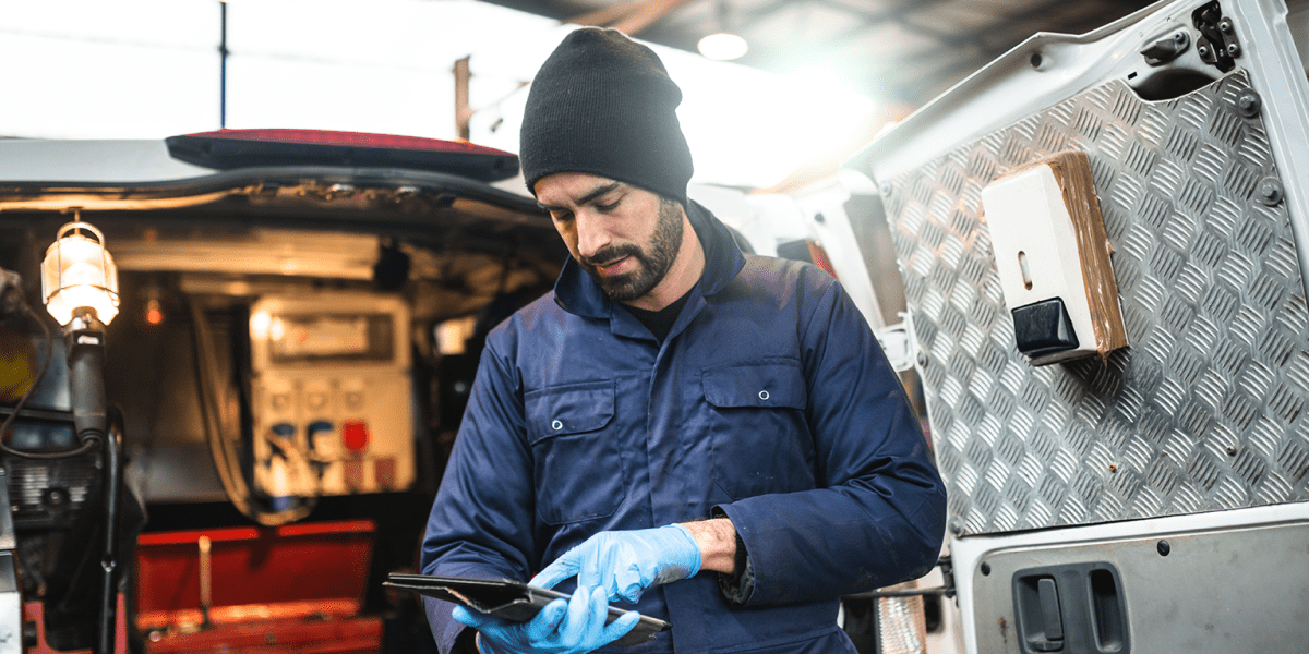 Equipment Monitoring: Optimize Equipment Utilization - Trackunit